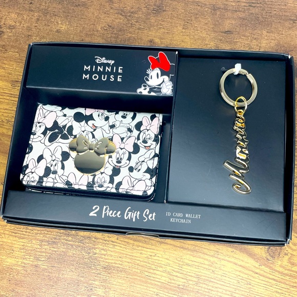 Disney | Bags | Bundle Disney Minnie Mouse Id Card Keychain Set Minnie ...